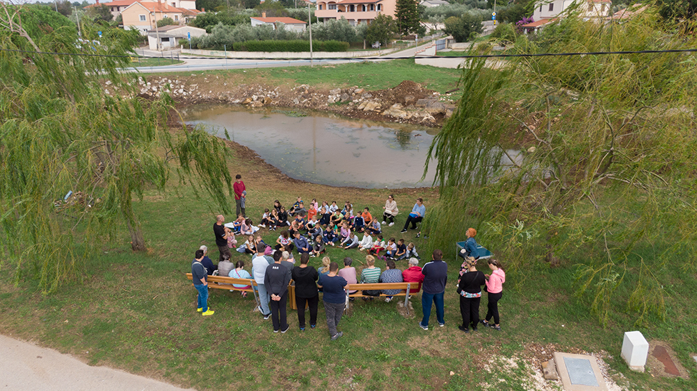 ŠKOLSKI SAT NA LOKVI: Na Lokvi o lokvama - Boje zemlje